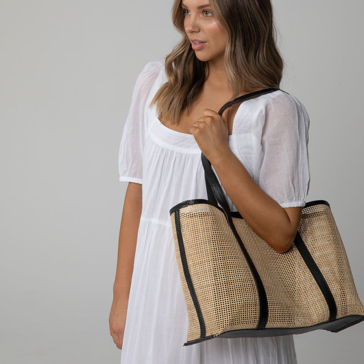 Baci Bag– Relax & Entertain