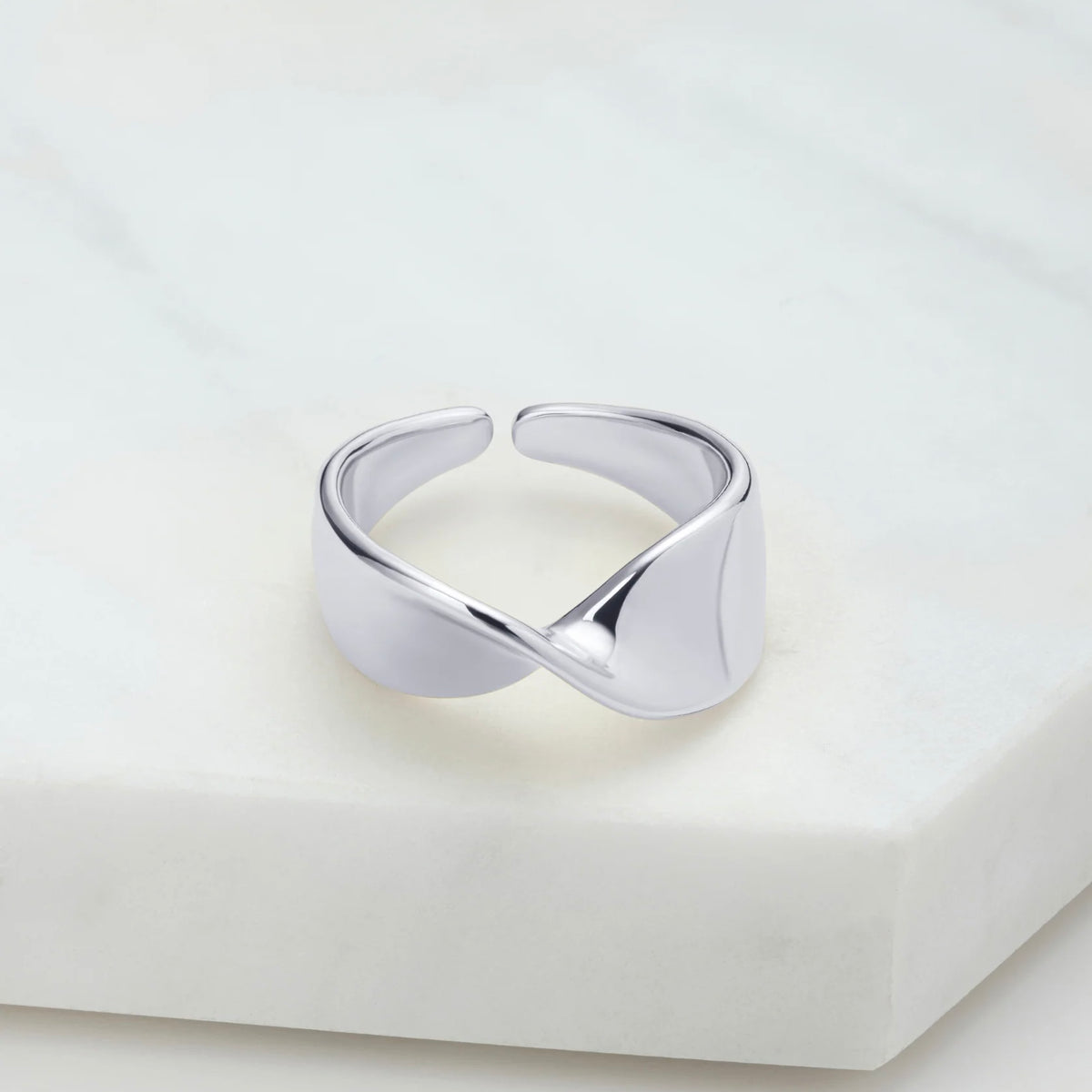 Marnie Ring | Silver– Relax & Entertain